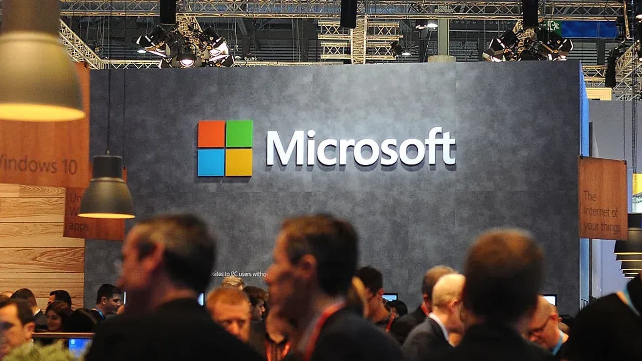 Microsoft Launches Maia 200 AI Chip To Boost AI Inference | Asianet ...