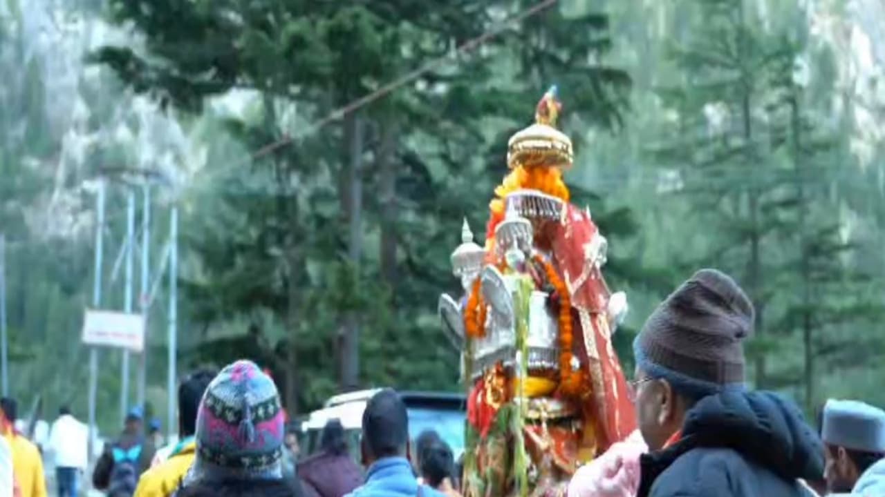 Char Dham Yatra begins; Goddess Yamuna, Ganga palanquins depart ...