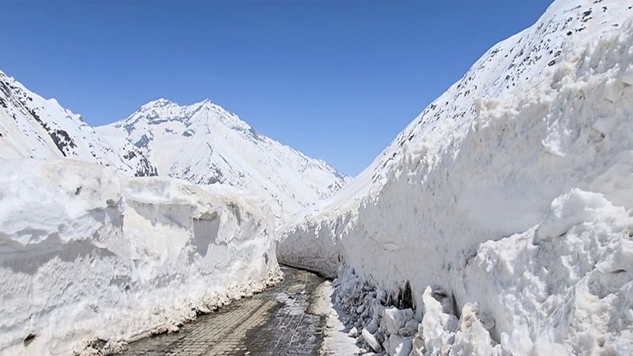 Nepal avalanche: 7 climbers dead, including 5 foreigners, 4 injured and ...