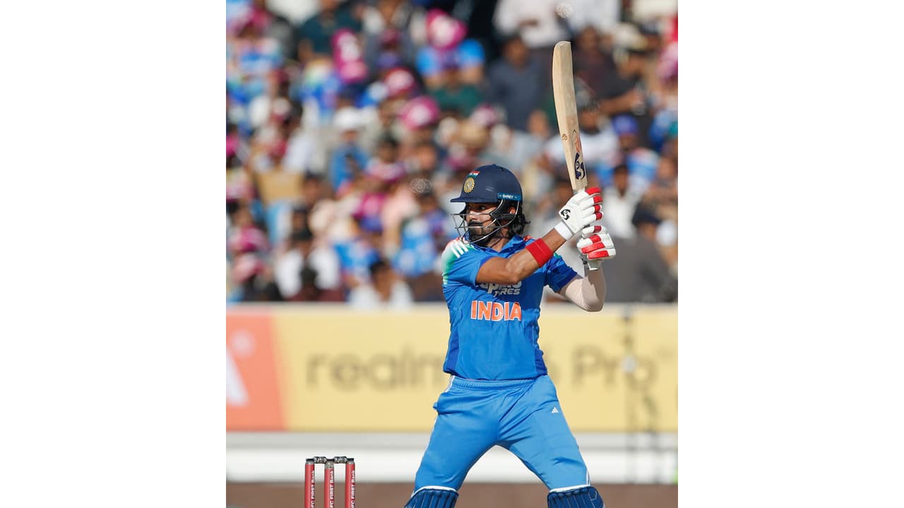 IND vs NZ 2nd ODI: KL Rahul's unbeaten century guides India to 284/7 ...