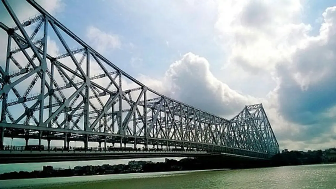 Kolkata's Howrah Bridge: Do you know these interesting facts about this ...