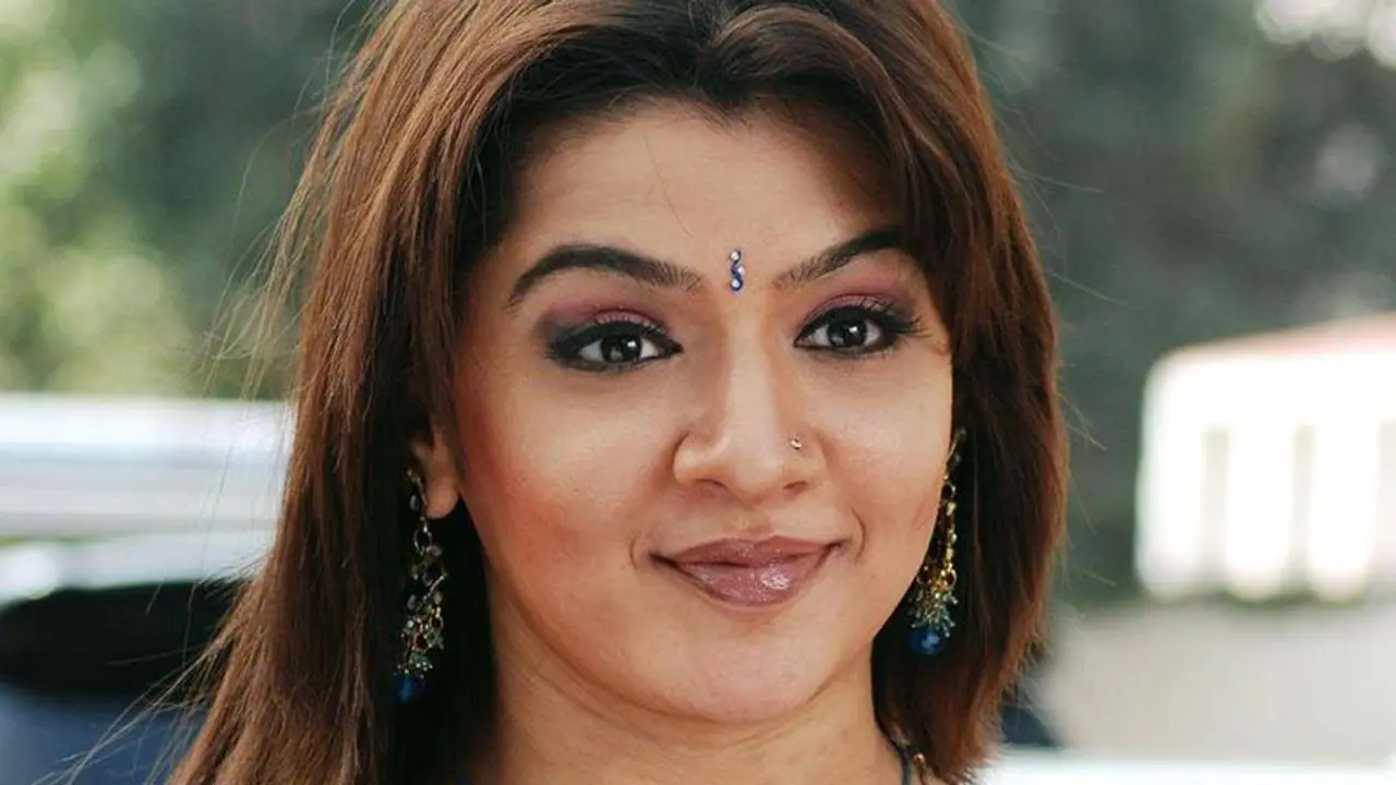 ఆర్తి అగర్వాల్, తరుణ్ ఇంట్లో చెప్పకుండా పెళ్లికి రెడీ అయ్యారా.. ముందే ...