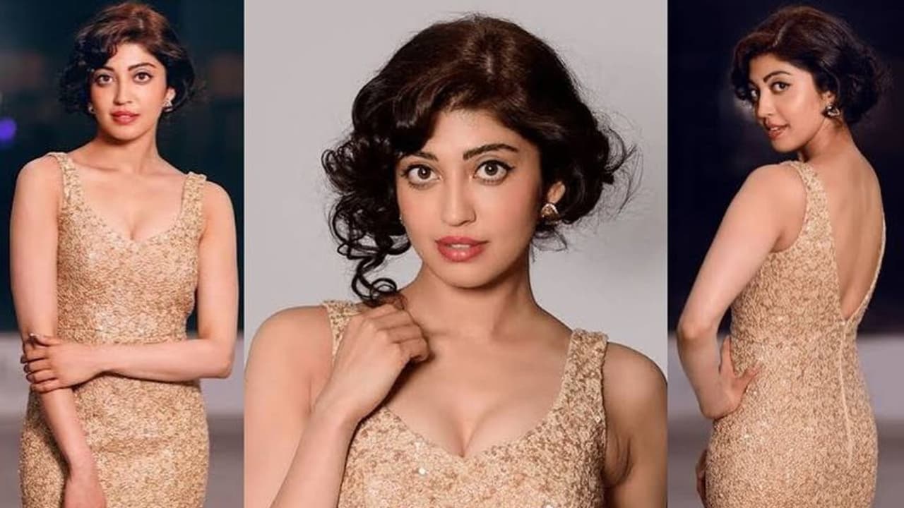 పబ్లిక్ లో హీరోయిన్ ప్రణీత సుభాష్ కక్కుర్తి పని, ఆపుకోలేకపోయావా అంటూ.. నెటిజన్ల ట్రోలింగ్ ...