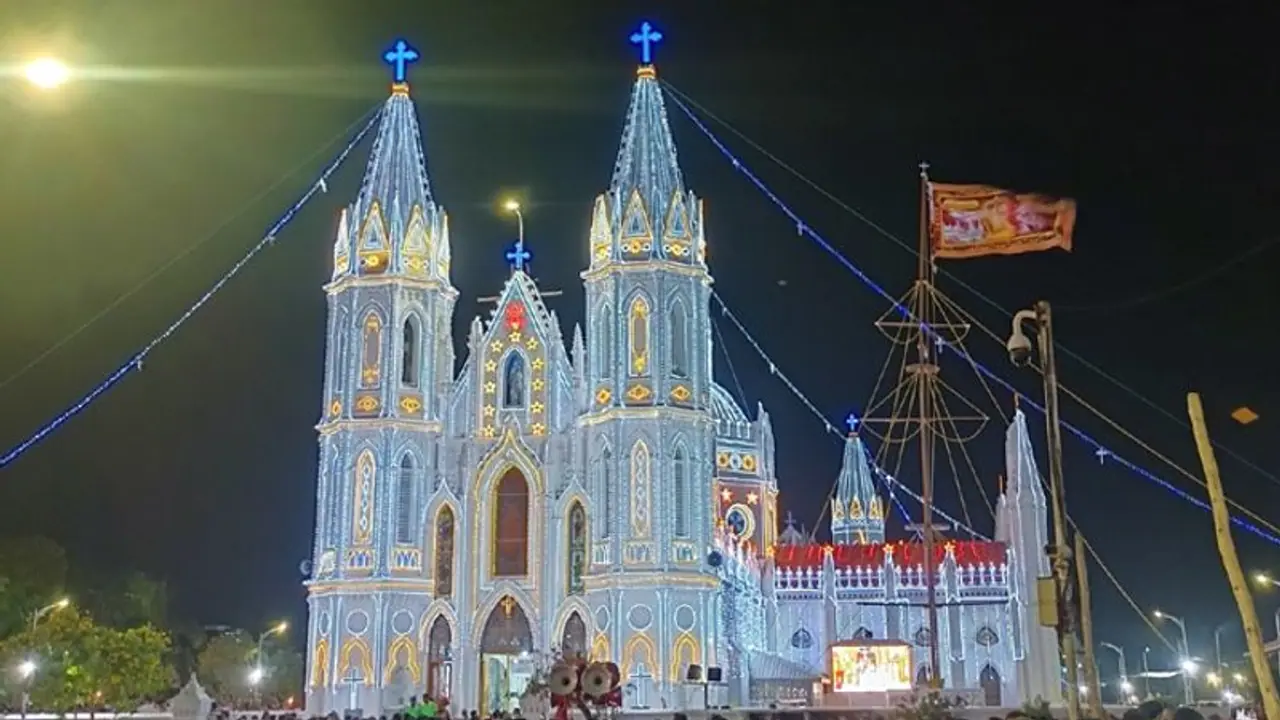 Velankanni Train : வேளாங்கண்ணி கோவில் திருவிழாவிற்கு போறீங்களா ...