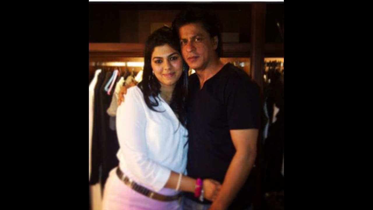 Shah Rukh Khan Manager Pooja Dadlani Net Worth : மாத சம்பளம் 60 லட்சம் ...