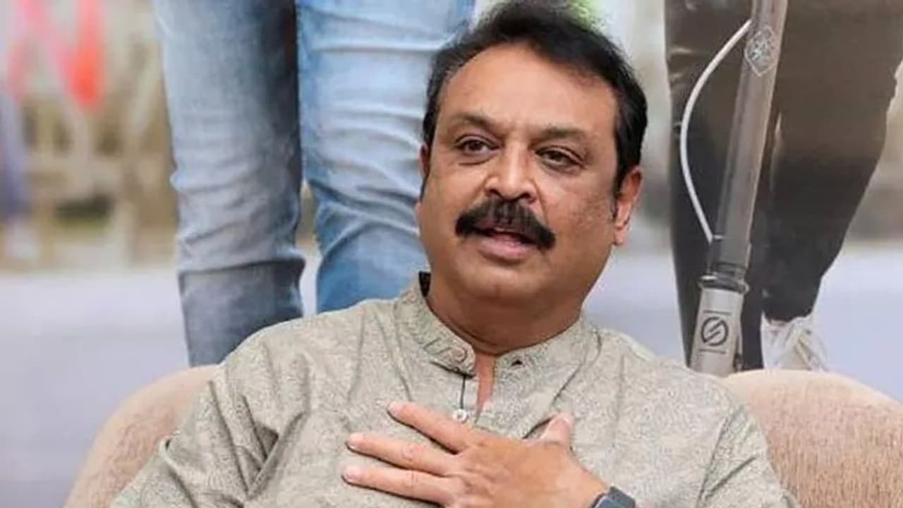 నాన్నకు నాలుగు పెళ్లిళ్లు నాకు ఒక్కటి కూడా కాలేదు... కంట్రోల్ చేయలేం,నవీన్ విజయ్ కృష్ణ షాకింగ్ ...