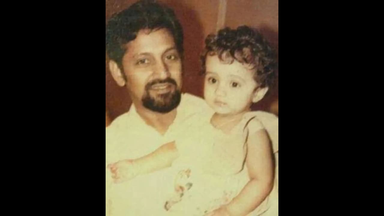 Trisha Childhood Photos: வா வா என் தேவதையே..! அப்பாவின் அன்பு மழையில் ...
