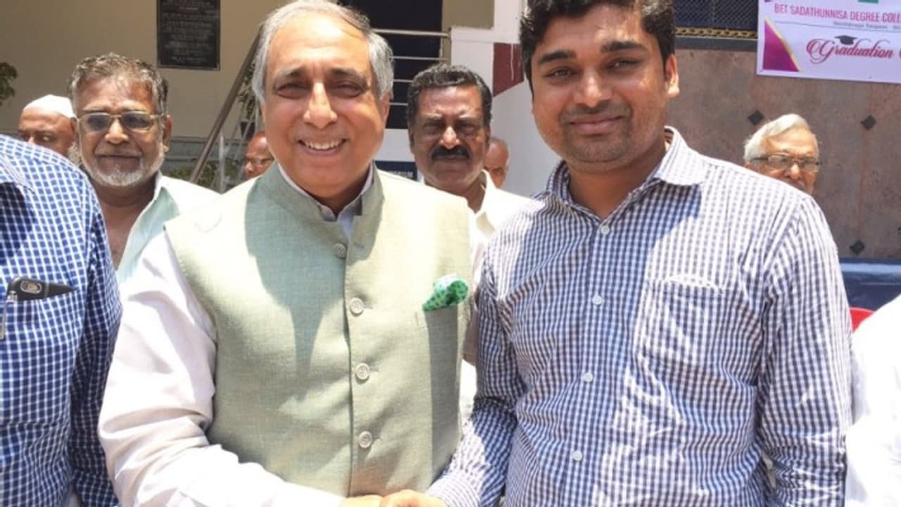 1.3 बिलियन का मालिक है दर्जी का बेटा, आज भी अपने बिजिनेस संग चलाता है ...