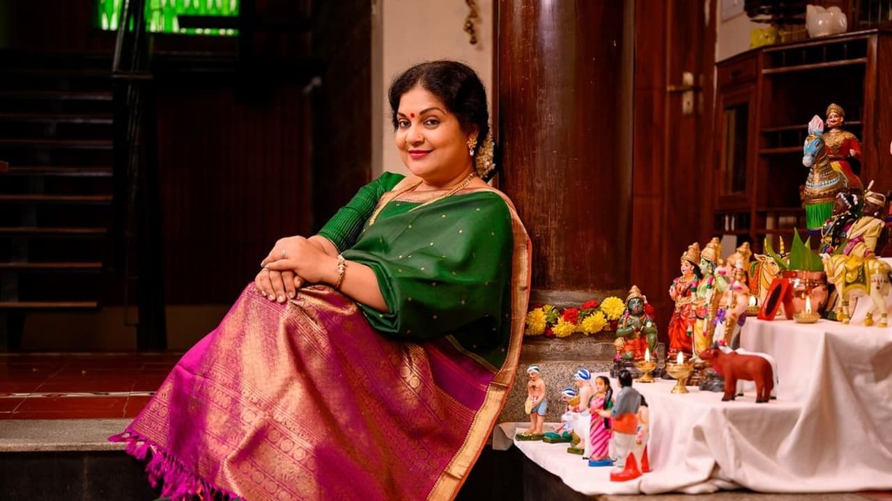 Kannadathi Fame Actress Chitkala Biradar Was an English Professor in ...