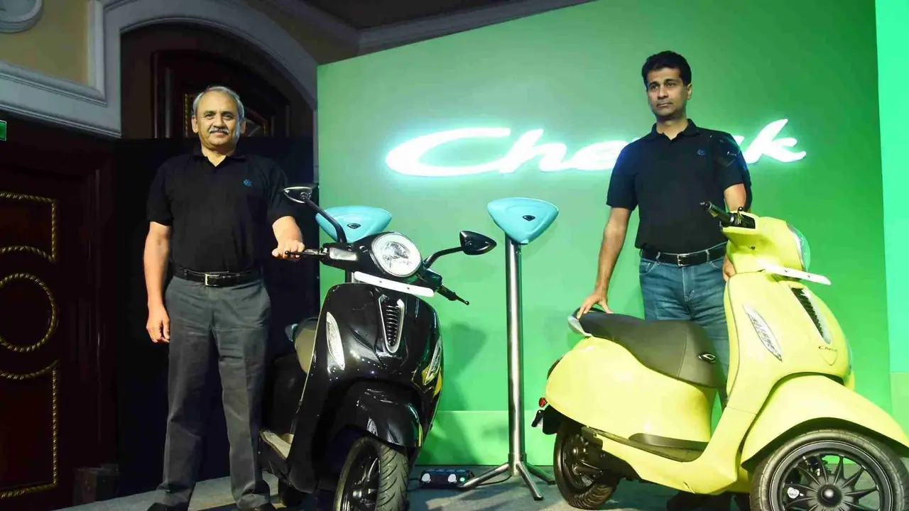Bajaj Chetak buyer’s guide: Battery, range, features and price compared ...