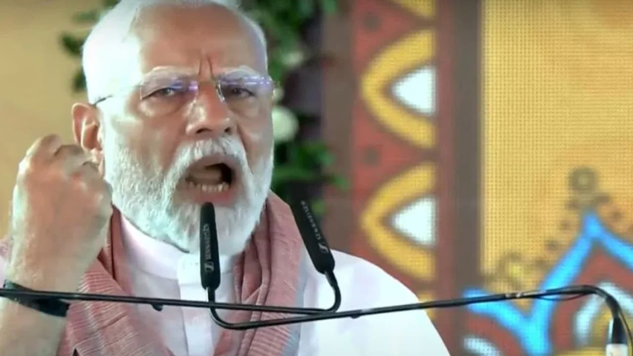 PM Modi Speaks in English: தீடீரென ஆங்கிலத்தில் பேசிய மோடி! | Pm Modi ...