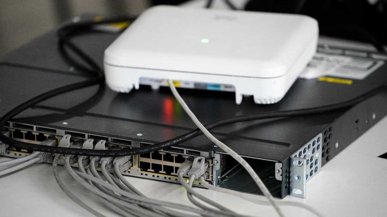 How to Fix Slow WiFi and Frequent Disconnections? Check Simple Tips ...