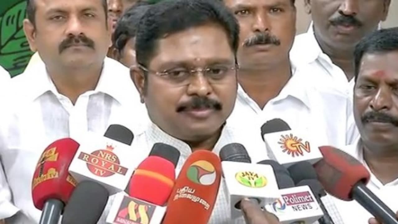 "ஆர்.கே.நகர் தேர்தலுக்கு பின் திமுக எம்எல்ஏக்கள் எங்கள் பக்கம் வந்துவிடுவார்கள் " - டி.டி.வி ...