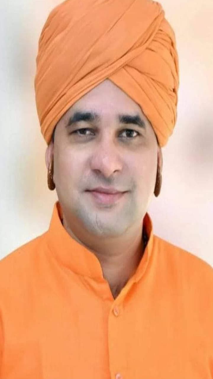 कौन हैं सांसद बालकनाथ: क्यों कहते राजस्थान का योगी...CM बनने की चर्चा ...