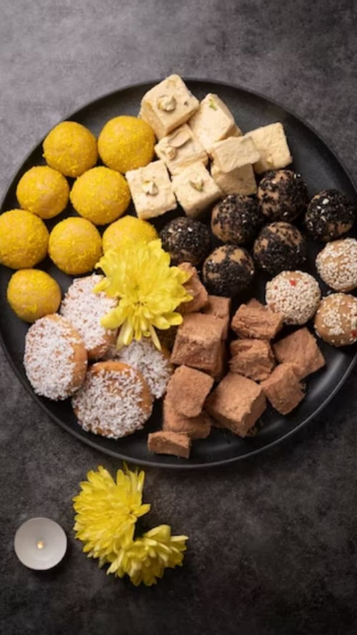 Gulab Jamun to Barfi-7 desserts to serve on Diwali dinner | Asianet ...