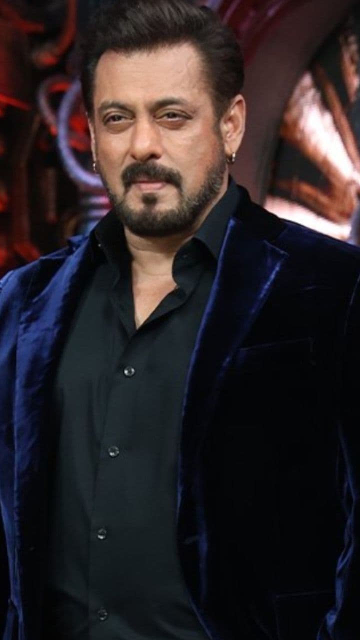 bigg boss 18 avinash karan lip lock ಬಿಗ್ ಬಾಸ್ ನಲ್ಲಿ ಲಿಪ್ ಲಾಕ್ ಮಾಡಿದ ...