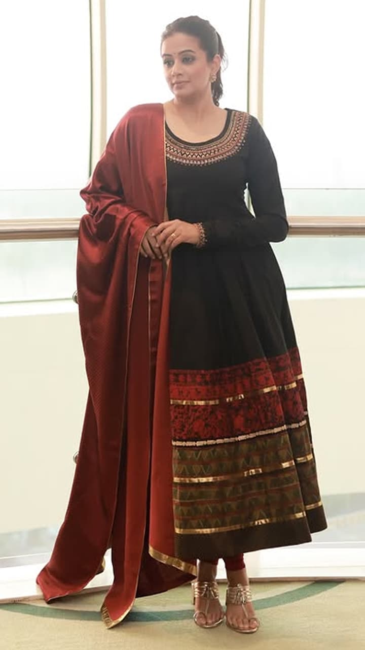 Maha Shivratri 2025: Priyamani inspired suit ideas for Shiv puja ...