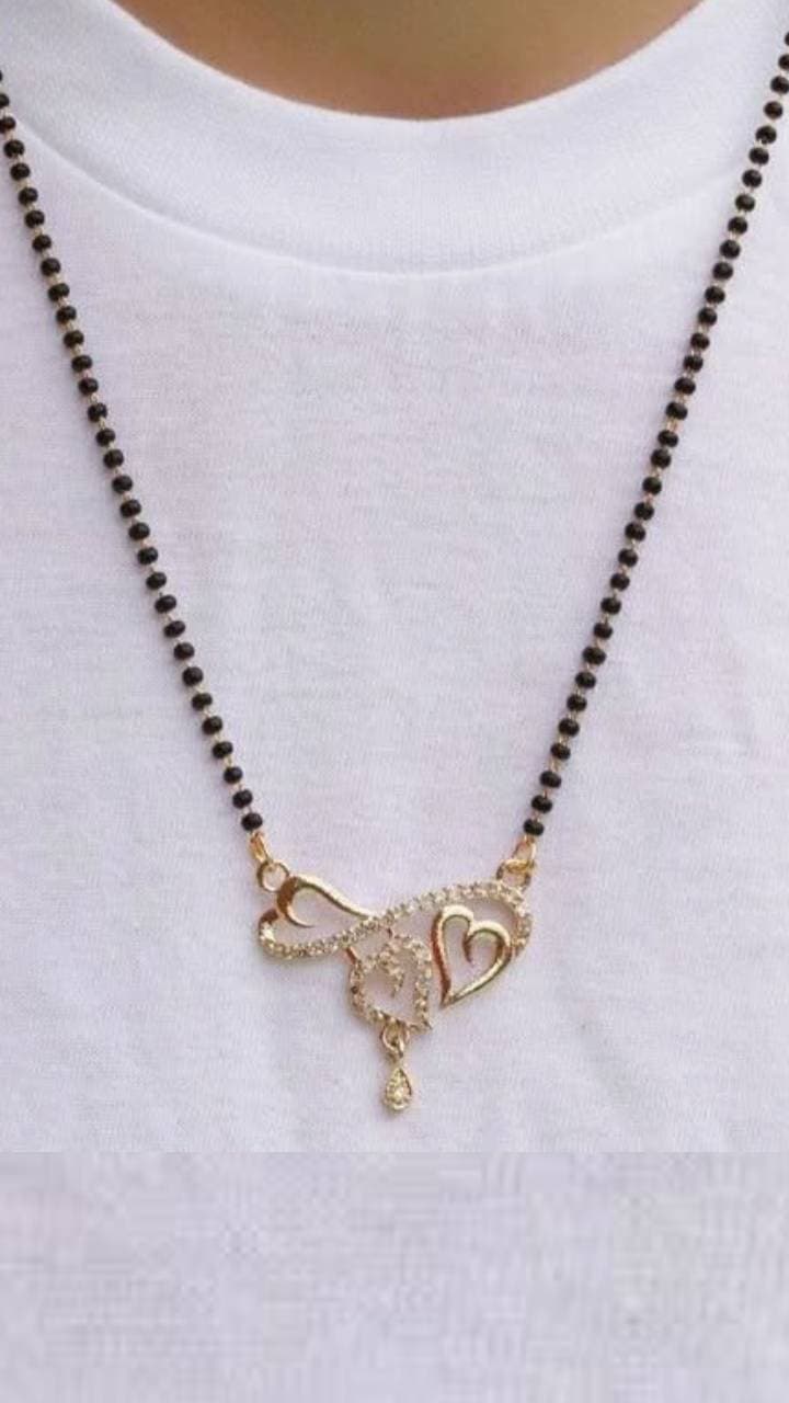 Gold : ఆఫీసుకు వెళ్లే మహిళలకు 6 గ్రాముల్లో మంగళసూత్రాలు | Office Wear ...