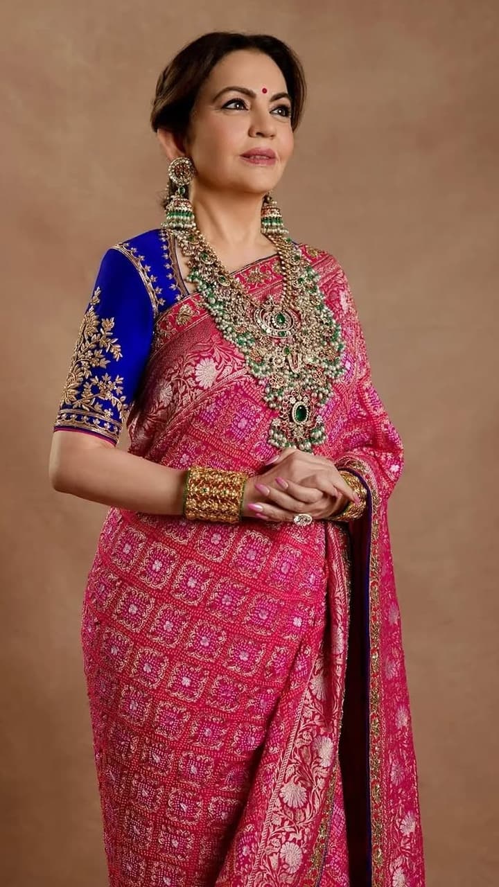 Nita Ambani की तरह बेटी की शादी में पहनें 8 साड़ी डिजाइंस | Asianet ...