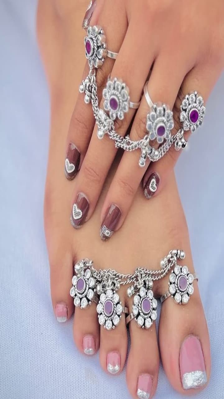Toe Rings: పాదాలకు నిండుగా చైన్‌ మెట్టెలు.. పెళ్లికూతుళ్ల స్పెషల్ ...