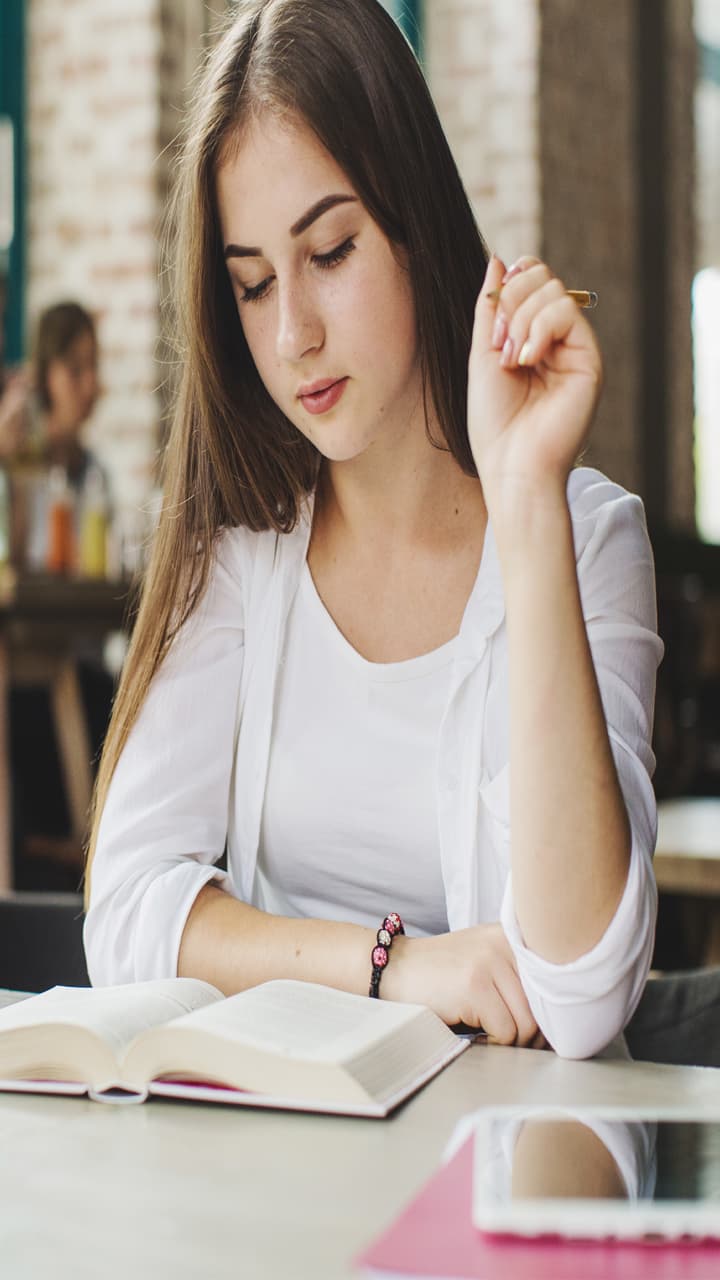 Class Topper ಆಗುವ ವಿದ್ಯಾರ್ಥಿಗಳ 8 ವಿಶಿಷ್ಟ ಅಭ್ಯಾಸಗಳು! | Students 8 Unique ...